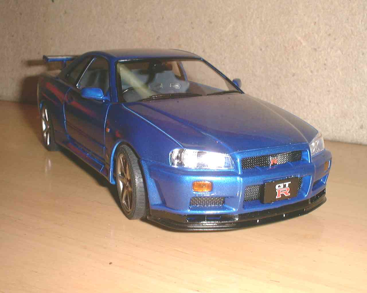 r34-f.jpg